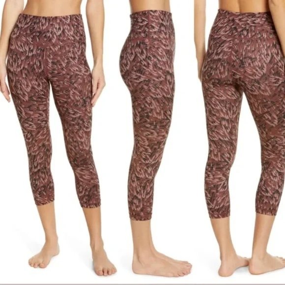 Zella | Pants & Jumpsuits | Zella High Waist Studio Lite Crop Leggings ...